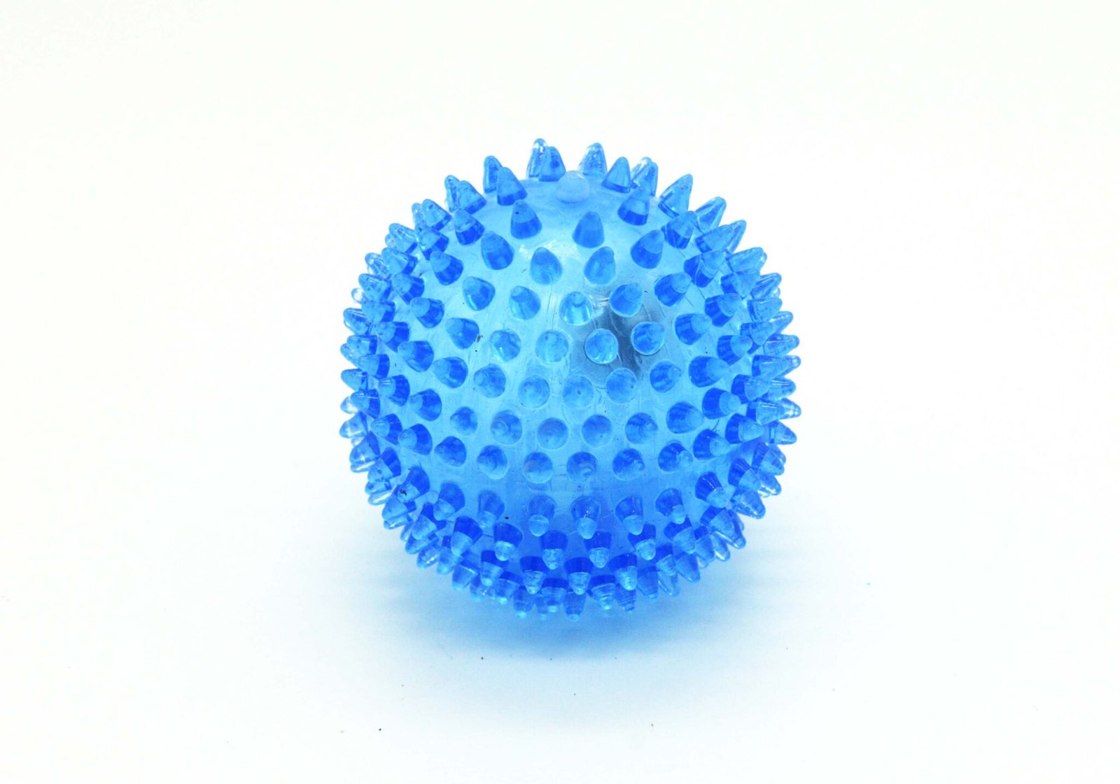 TPR Bouncy Floating Ball Teeth Cleaning Spiky Ball Squeaky Toy for Dogs